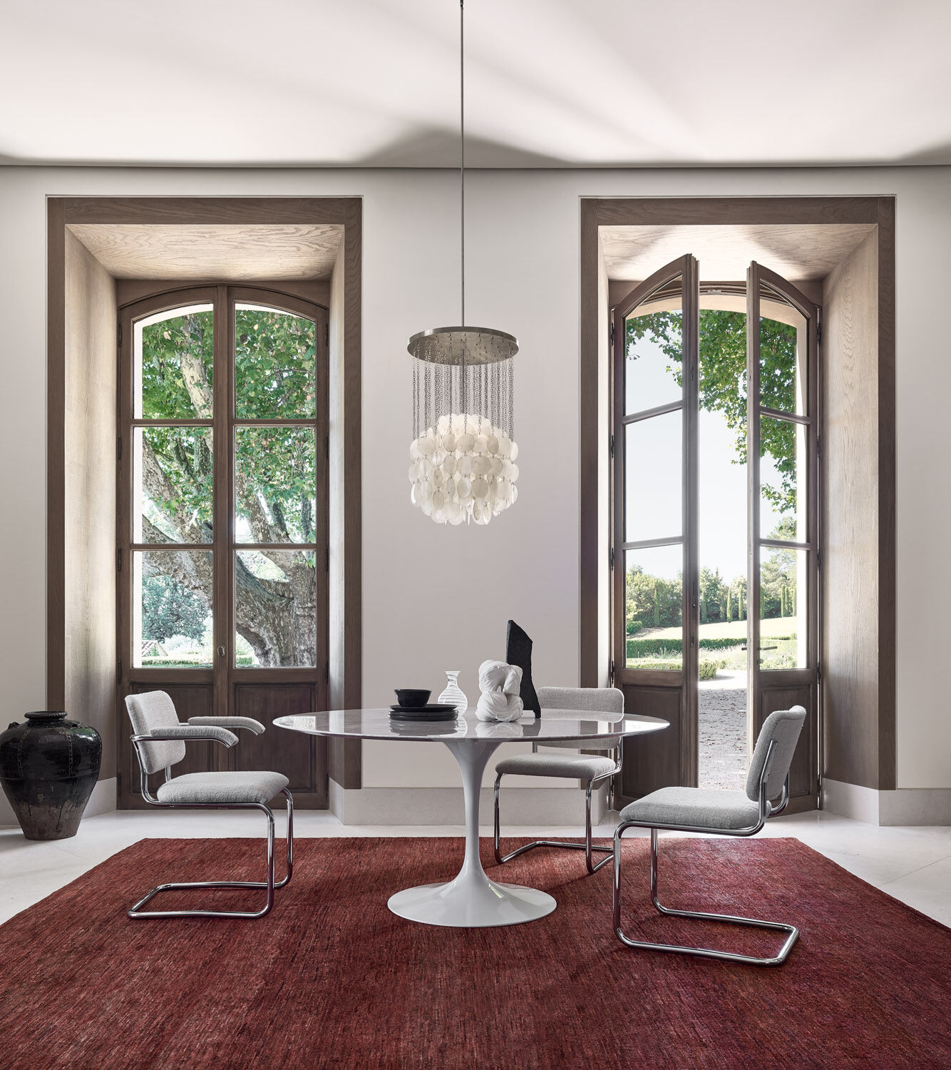 Knoll - Saarinen Table | MillerKnoll