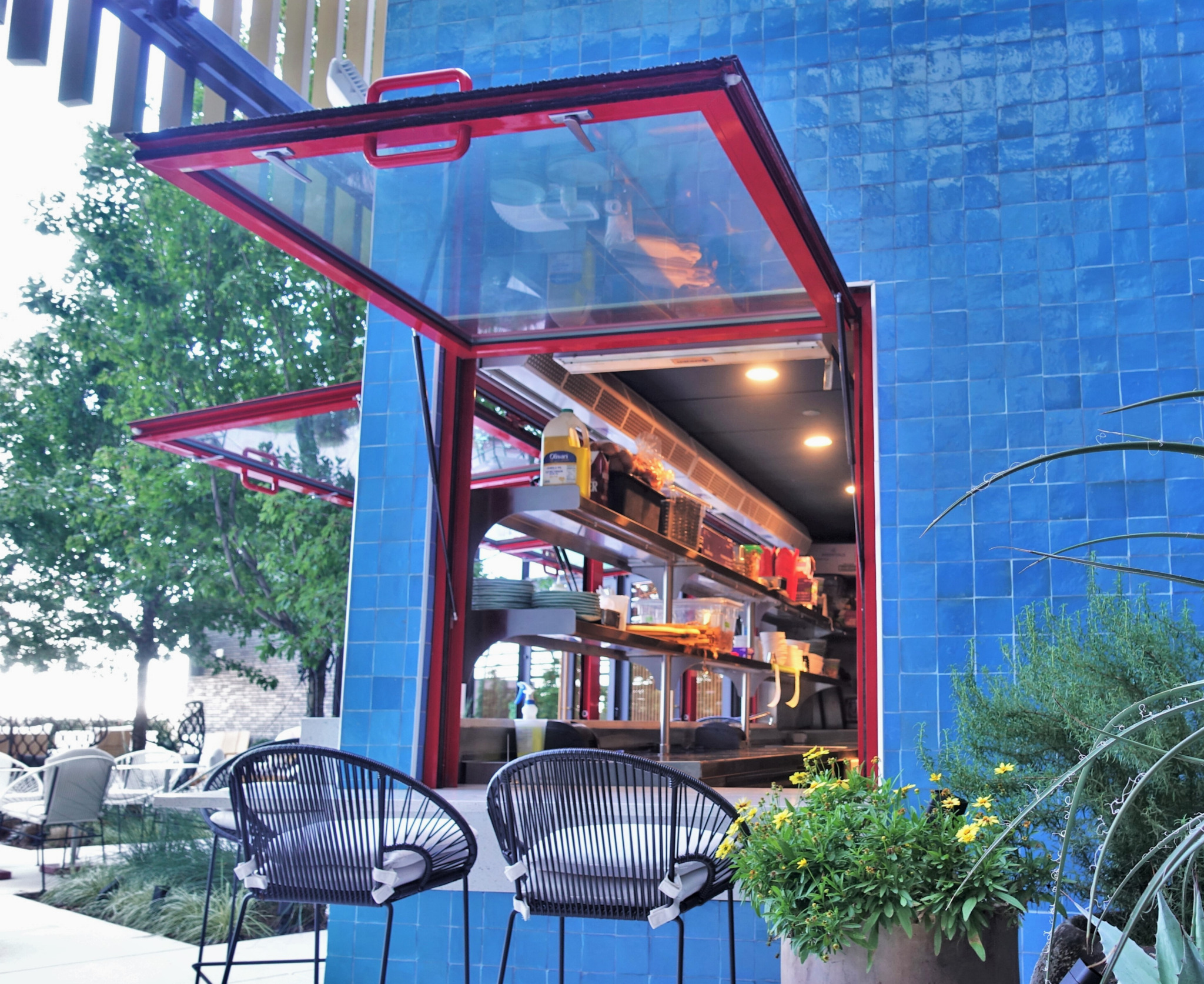 ActivWall Gas Strut Windows | Primo Windows