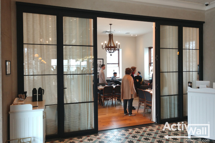 Restaurant Divider | ActivWall