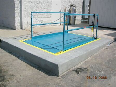 Dock Lifts | Advance Lifts