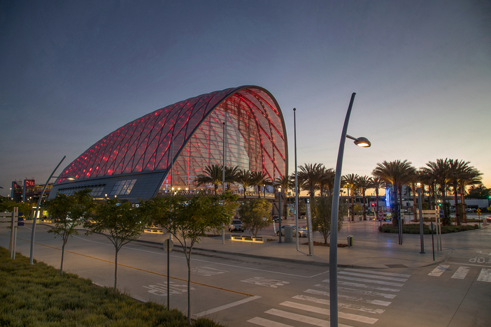 ARTIC Station (Anaheim Regional Transportation Intermodal Center ...