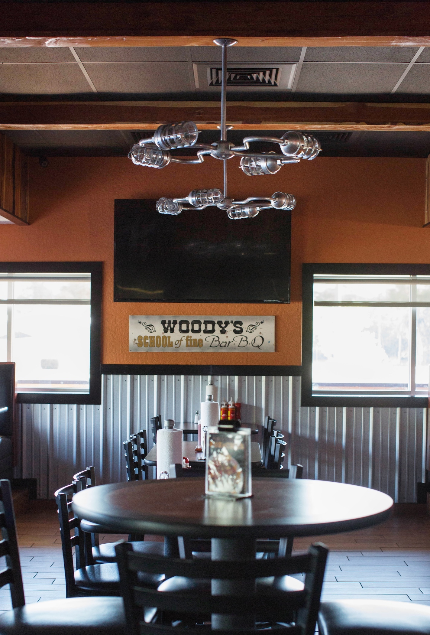 Barn Light Electric Orbiter 4-Light Chandelier Woodys BBQ Restaurant ...