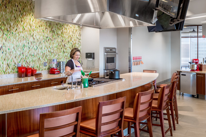 Mayo Clinic // Dan Abraham Healthy Living Center | Benike Construction