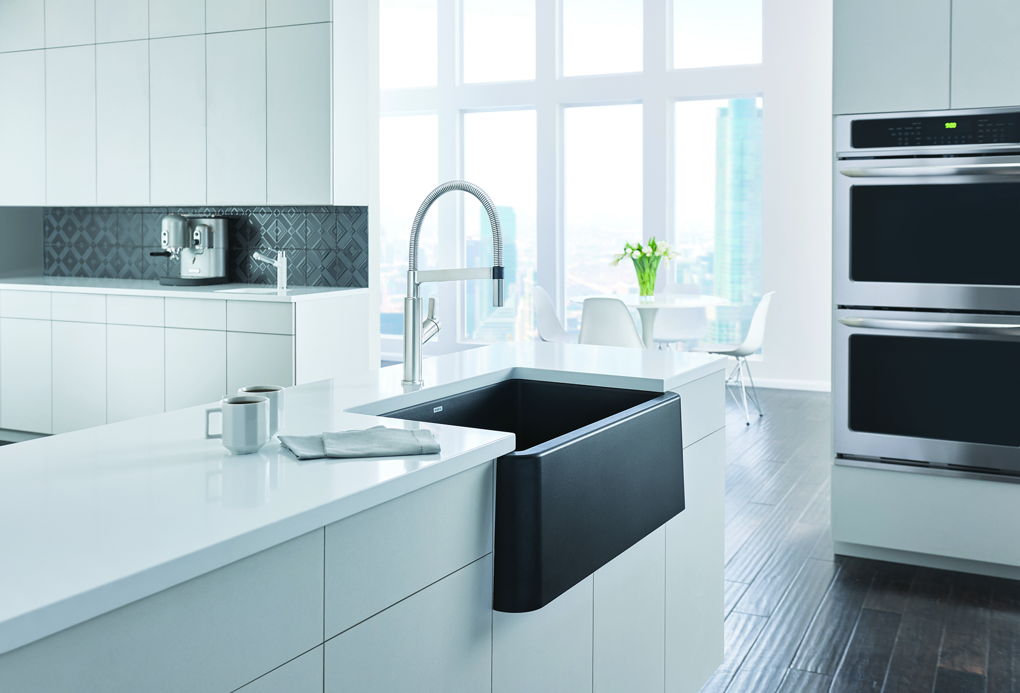 SOLENTA™ Hands Free Faucets | BLANCO America