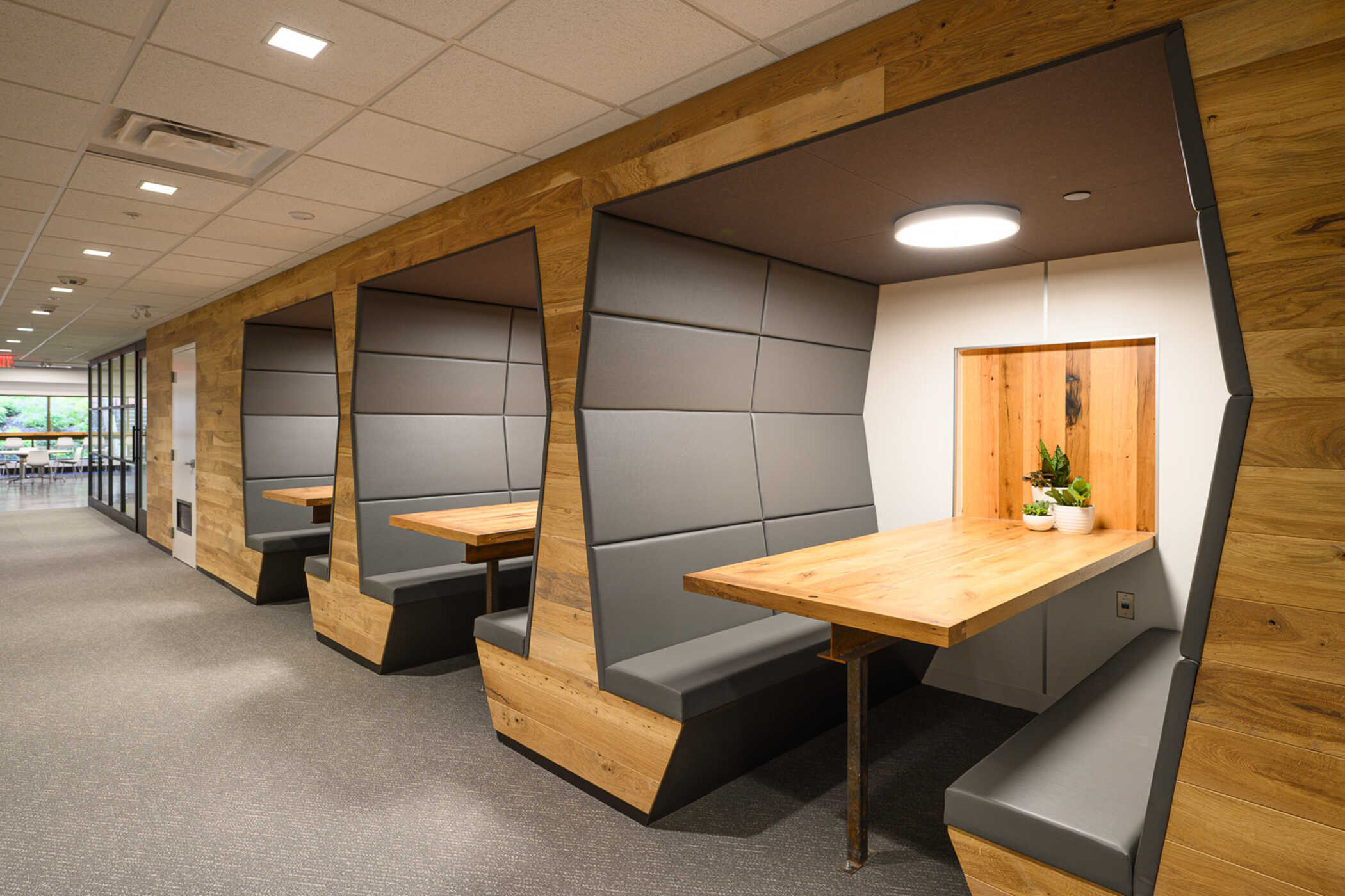 Cafe Nooks | Corporate Interiors