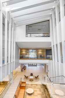 Central Atrium in Lecture Hall School Building | Giroux Glass Inc.