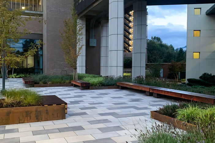 Costco Headquarters Parking Garage, Walkway and Rooftop Deck | Archatrak