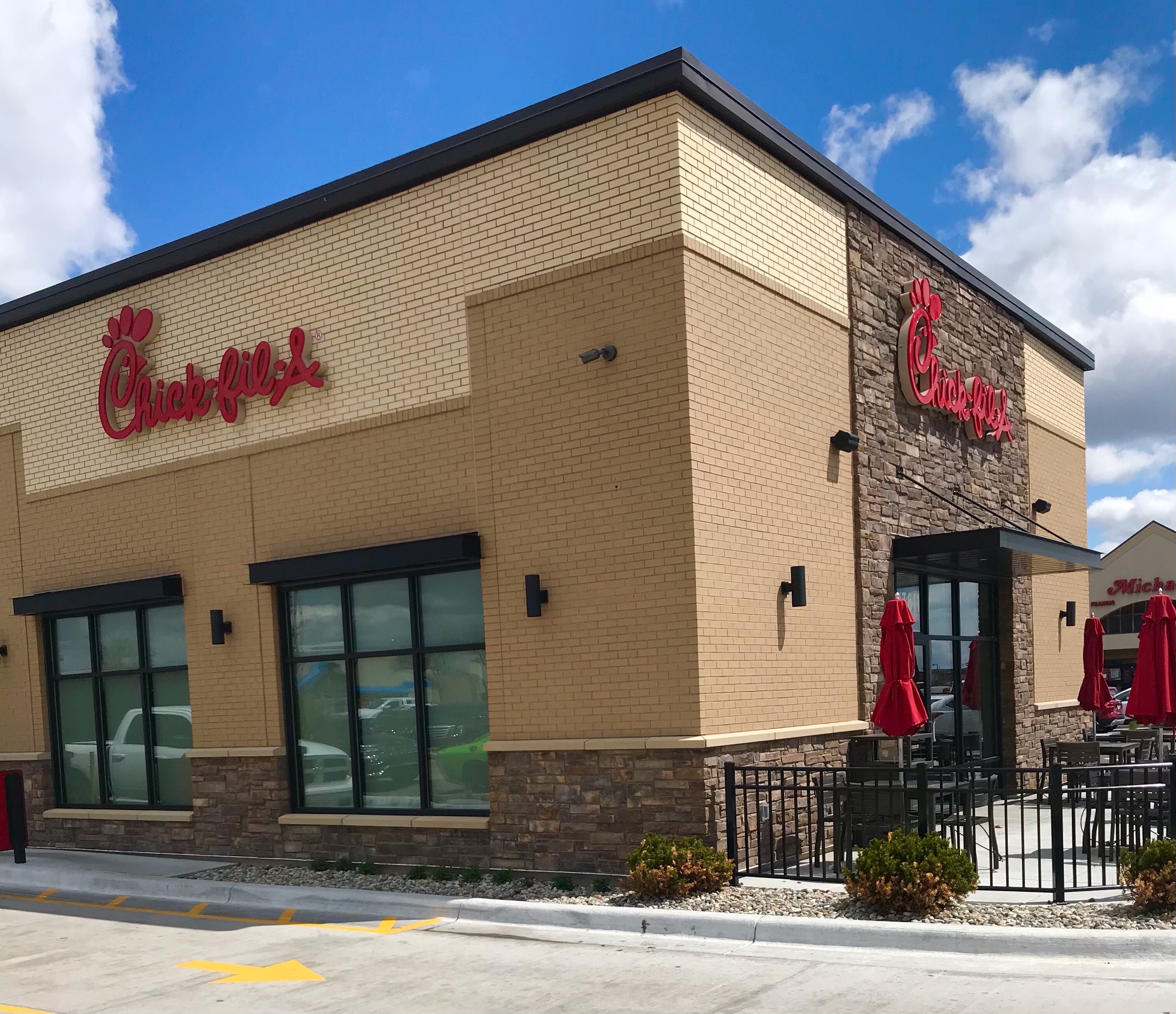 Cultured Stone Chick-Fil-A Shelby Township Exterior Country Ledgestone ...