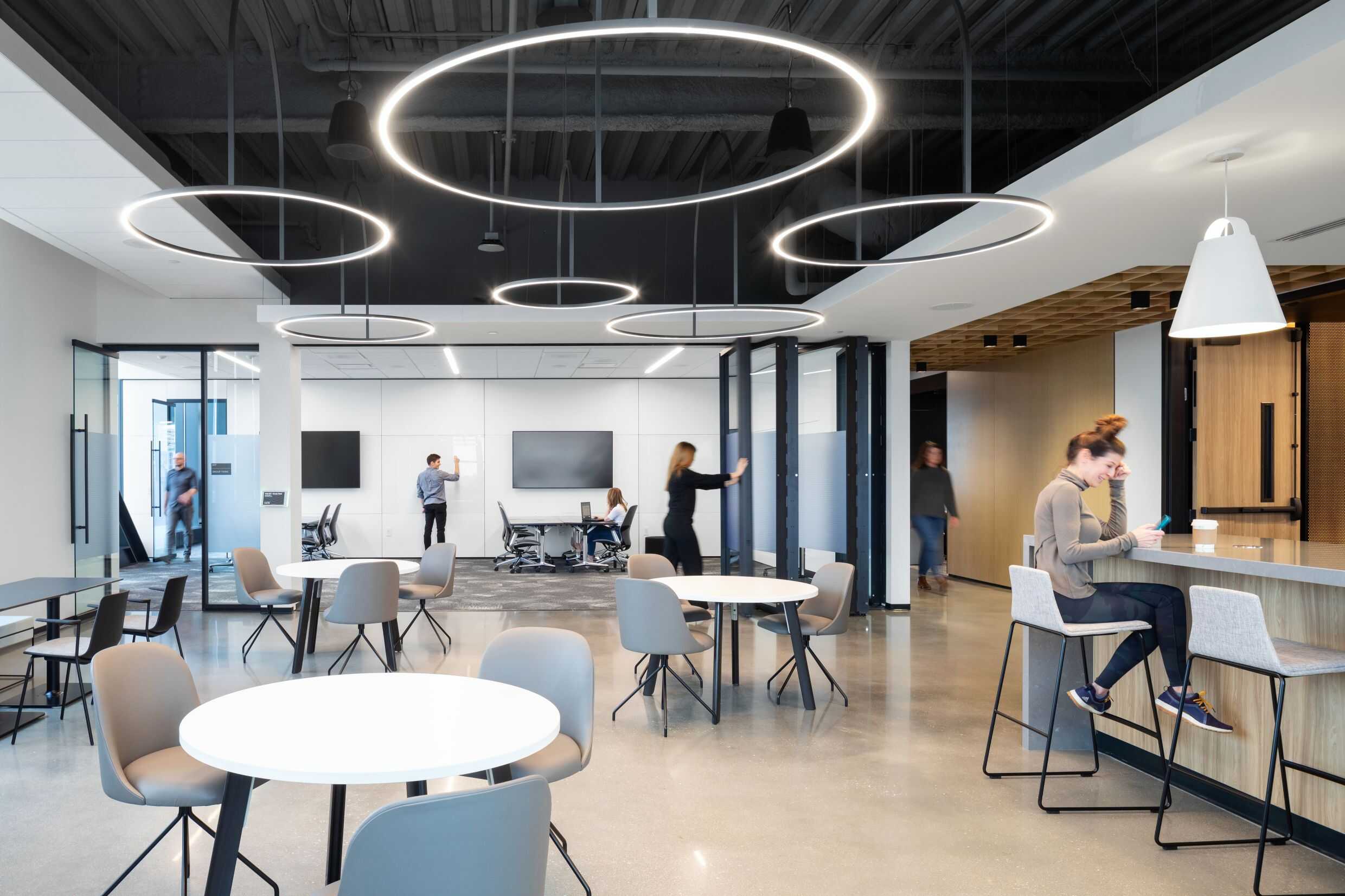Kiewit Headquarters - Omaha, NB | DIRTT