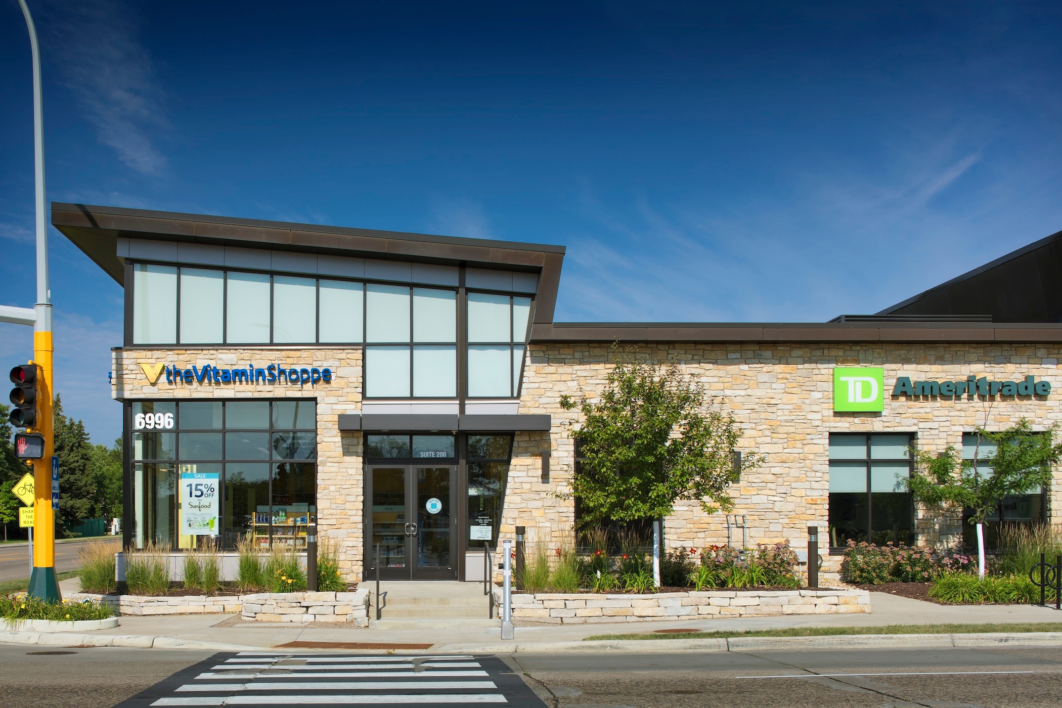 Phoenix Plaza | DJR Architecture