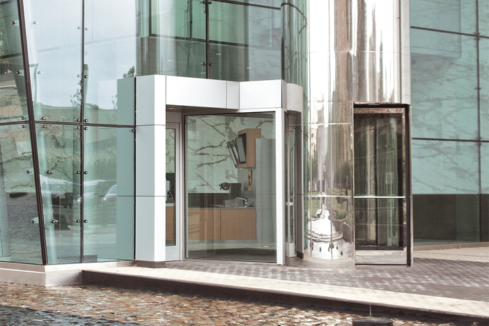 Revolving Doors | dormakaba Americas