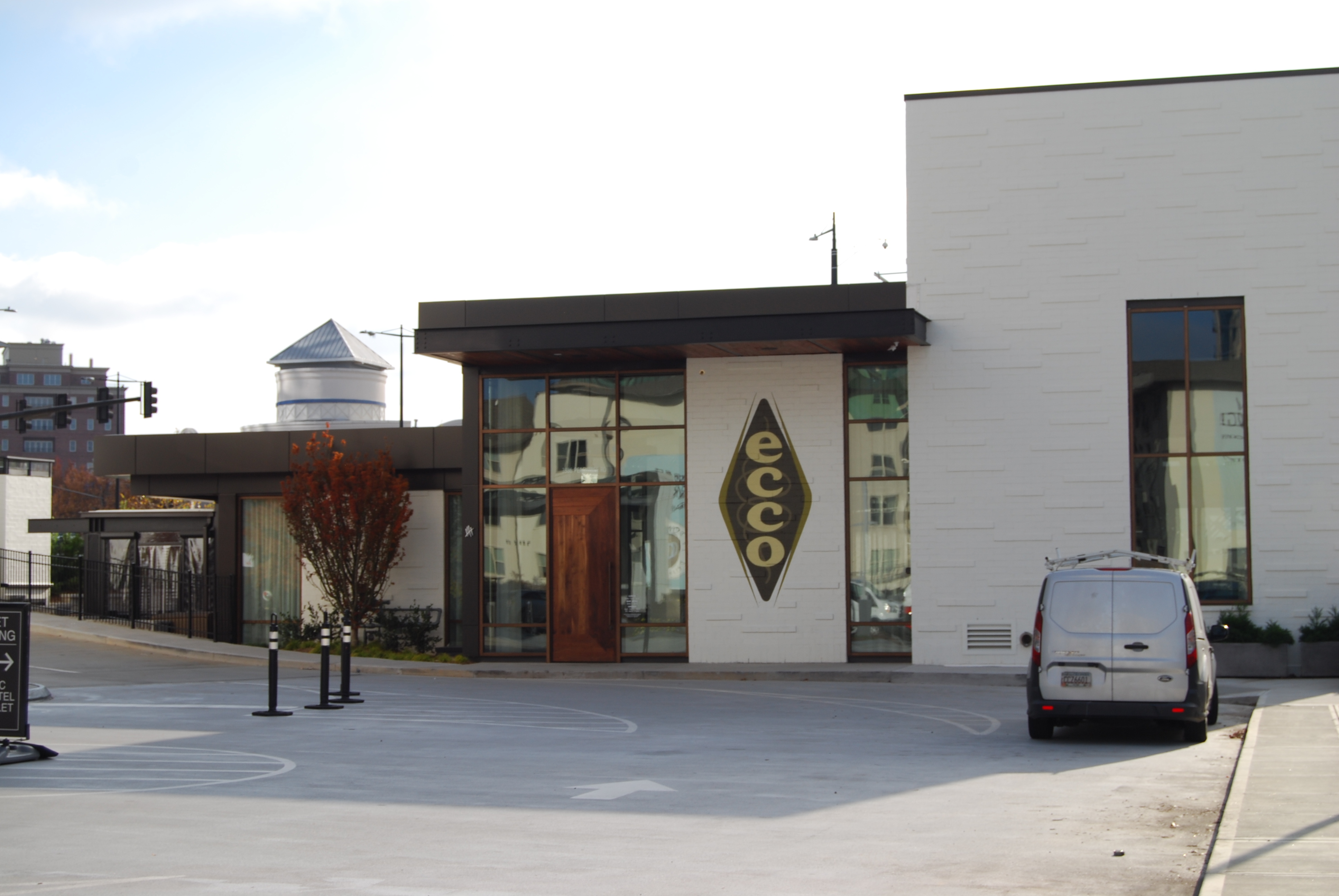 Ecco Restaurant Lamboo Vue Series Curtain Wall System | Lamboo®