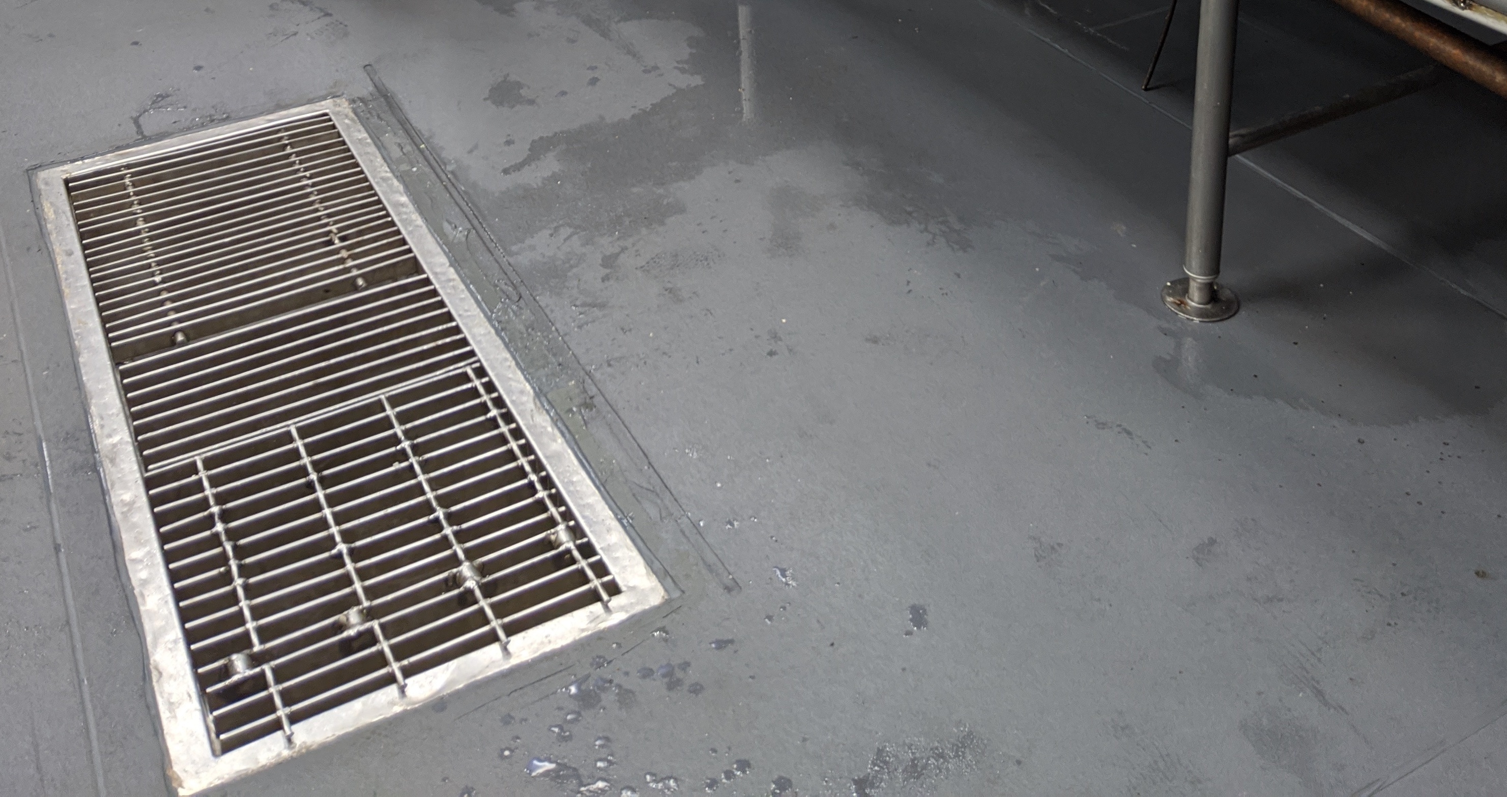 Eco-Tek NY Eco-Grip Flooring installed in a kitchen | Eco-Tek