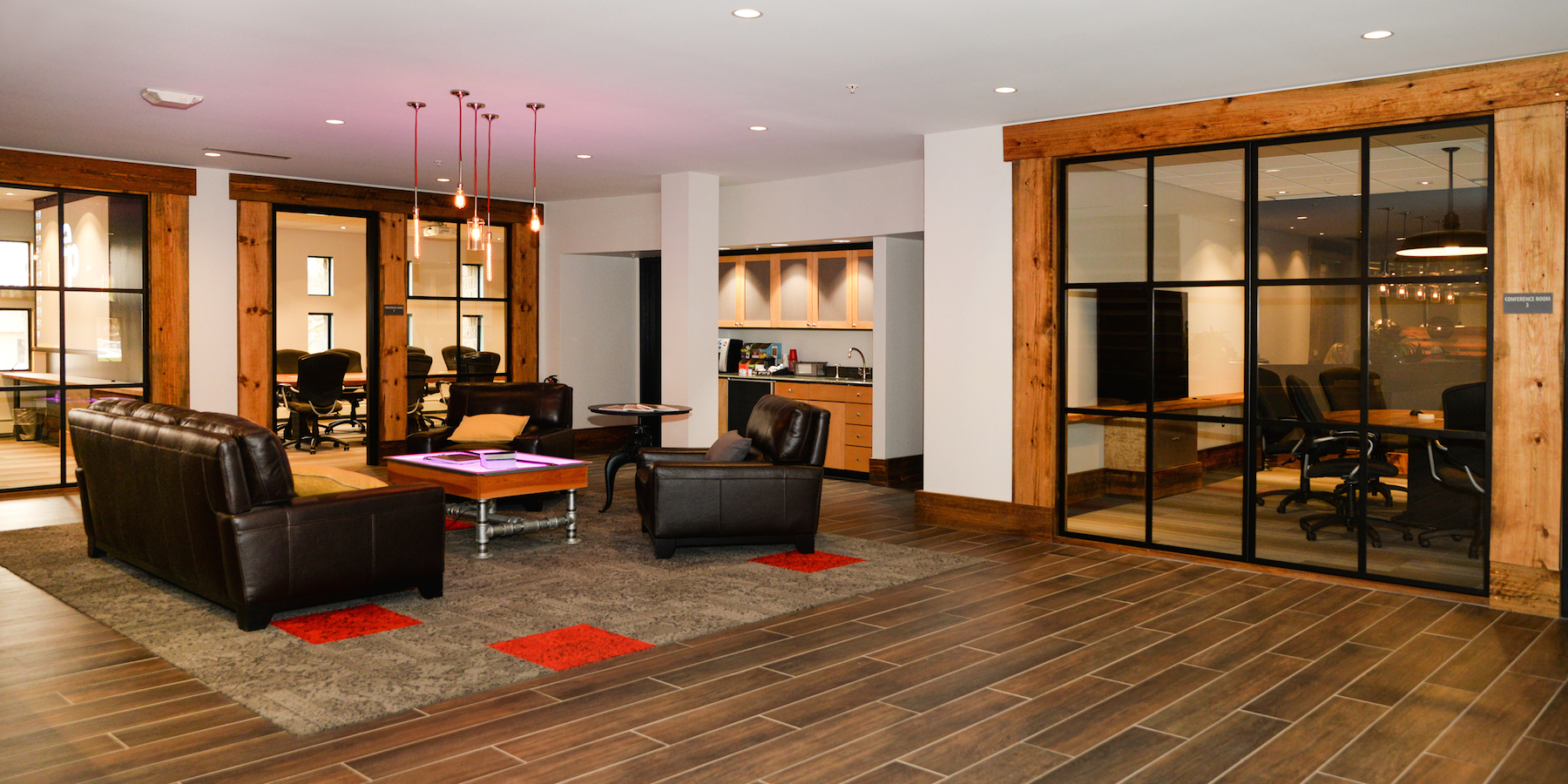 Emanuelson-Podas Modern Office Reception | Emanuelson-Podas // MEP Consulting Engineers