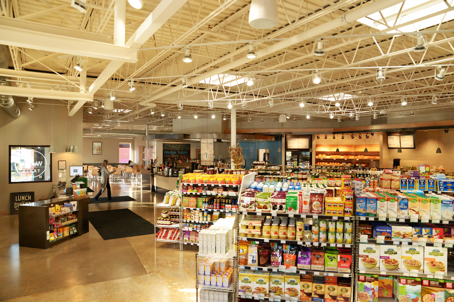 Emanuelson-Podas Wedge Table | Emanuelson-Podas // MEP Consulting Engineers