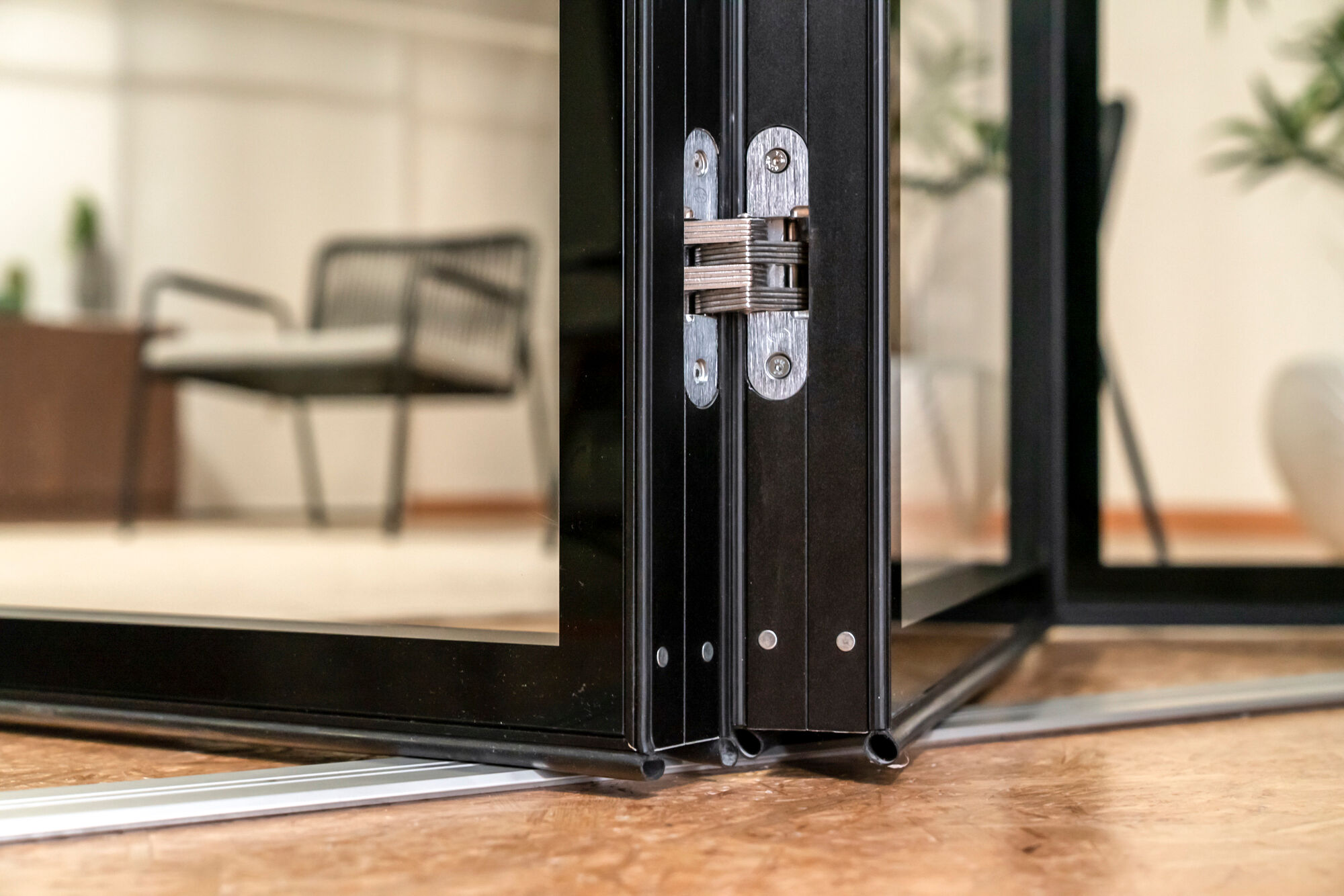 Enclosed Hinges | PCTS Intelligent Spaces