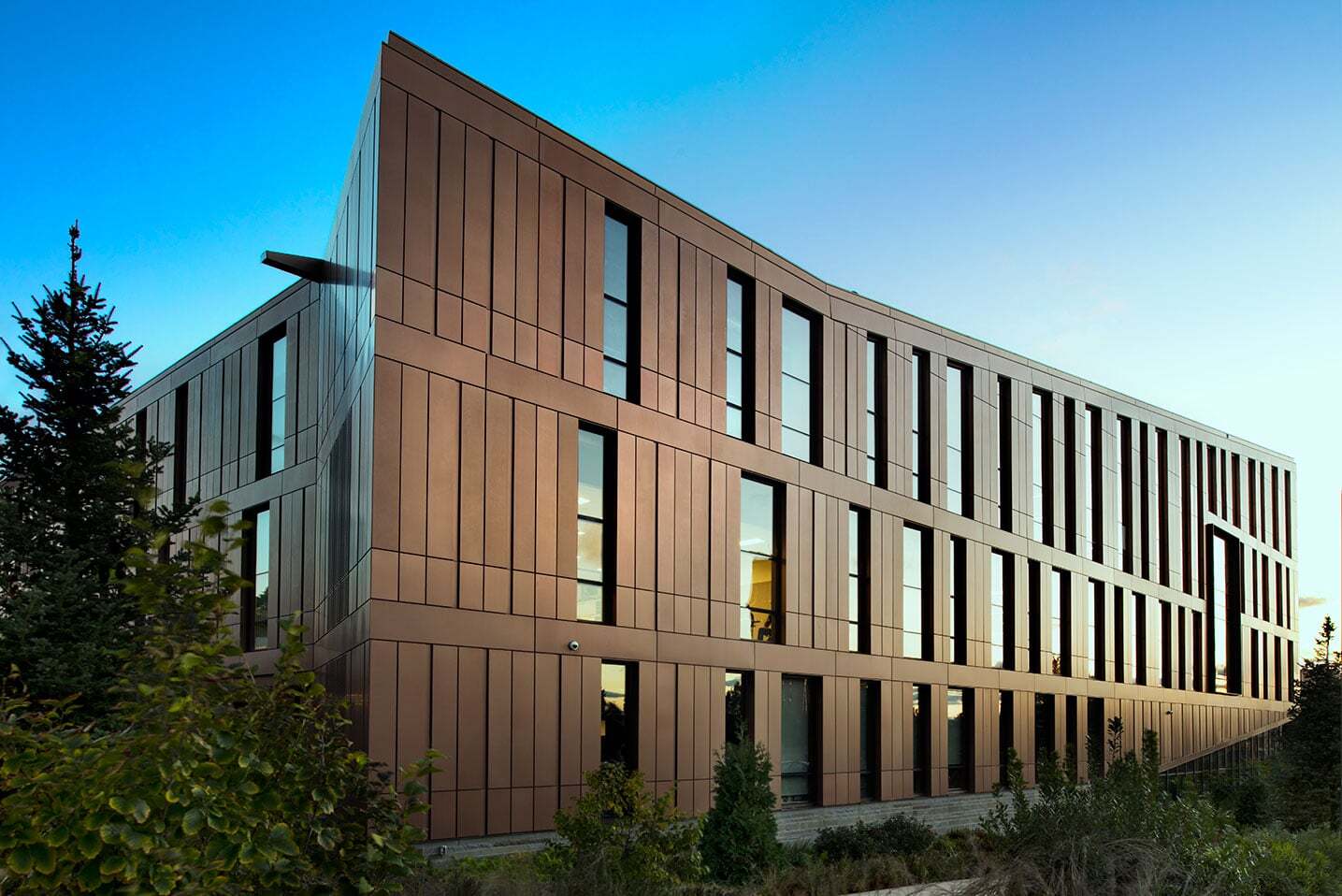 University of Massachusetts Amherst Design Building | Dri-Design