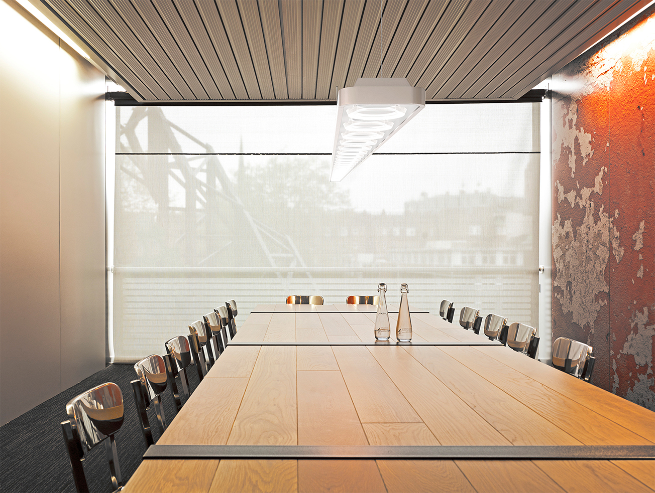 Fluxwerx Loop Suspended LED Luminaire Conference Boardroom Design ...