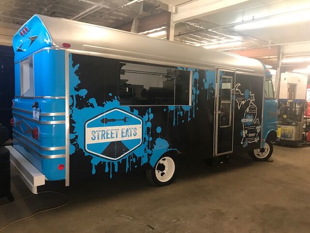 Chrysler Food Court | The Boelter Companies