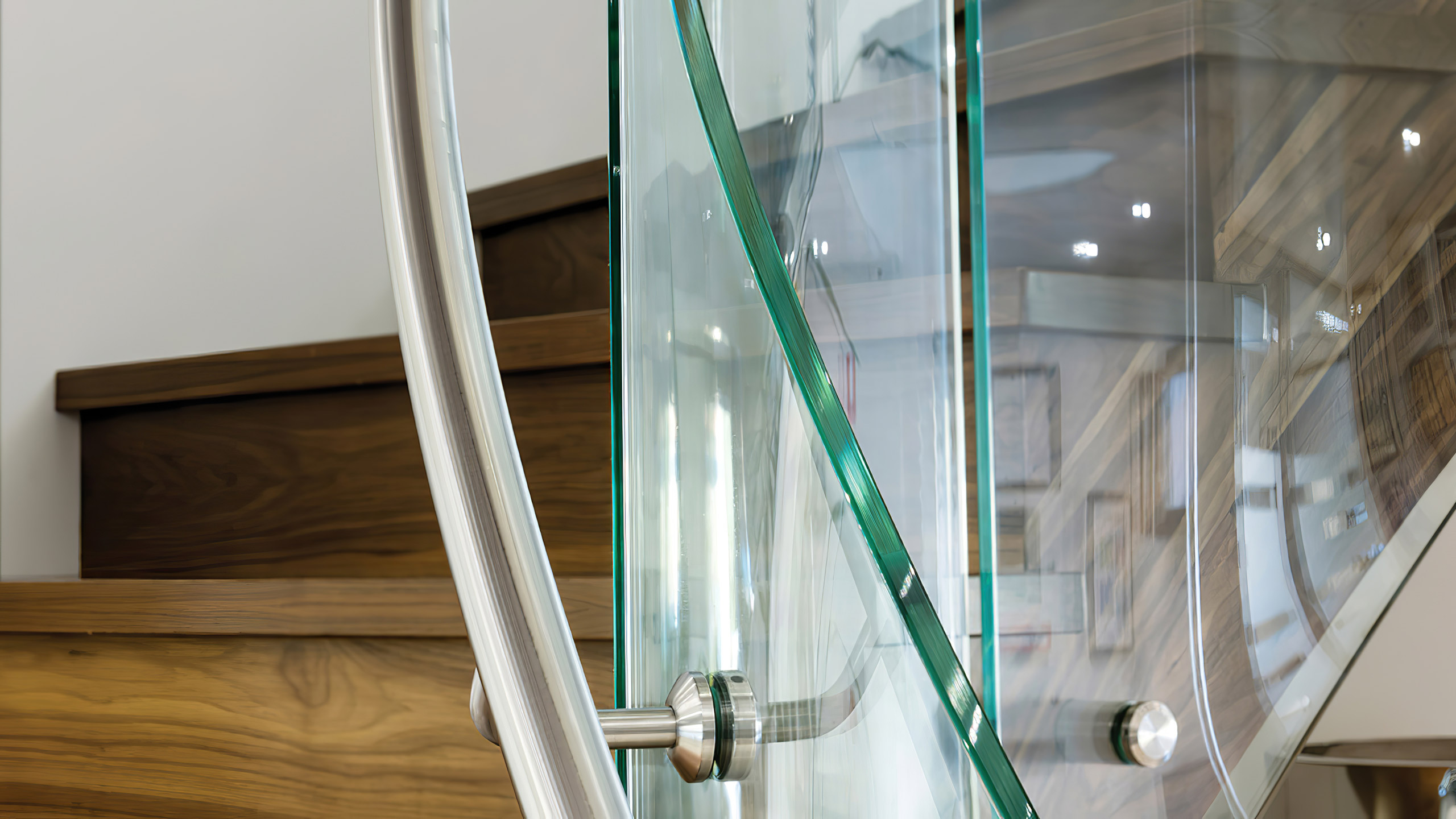 Glasshape Atrium Hopes Indoor Stairway Tempered Glass Details ...