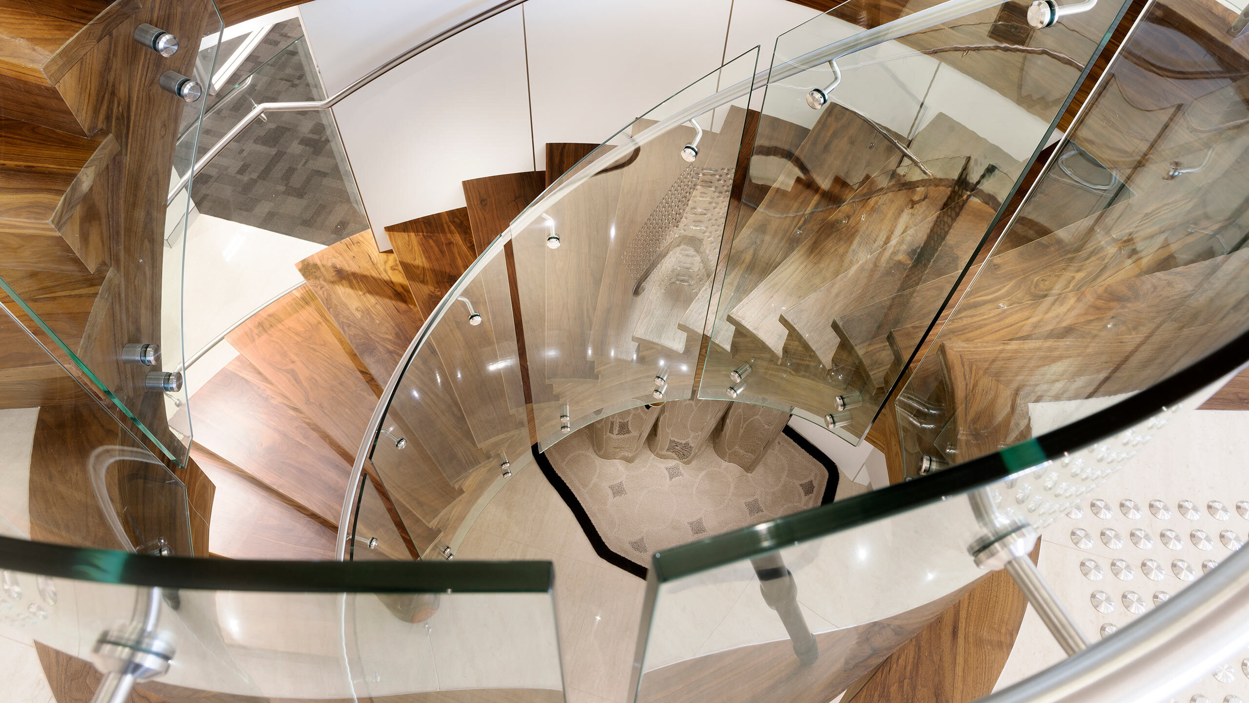 Glasshape Atrium Hopes Indoor Wood Stairway Glass Railing Walls ...
