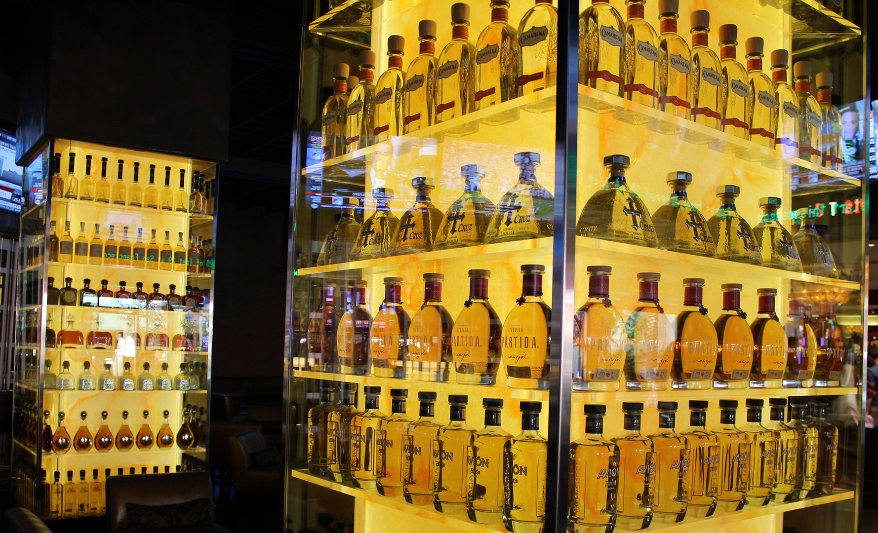 Golden Nugget Cadillac Bar | ENVEL Design