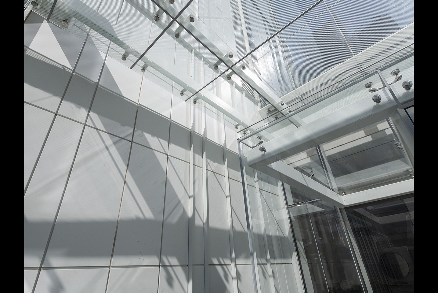 Hall Arts Hotel Exterior Aluminum | Dri-Design