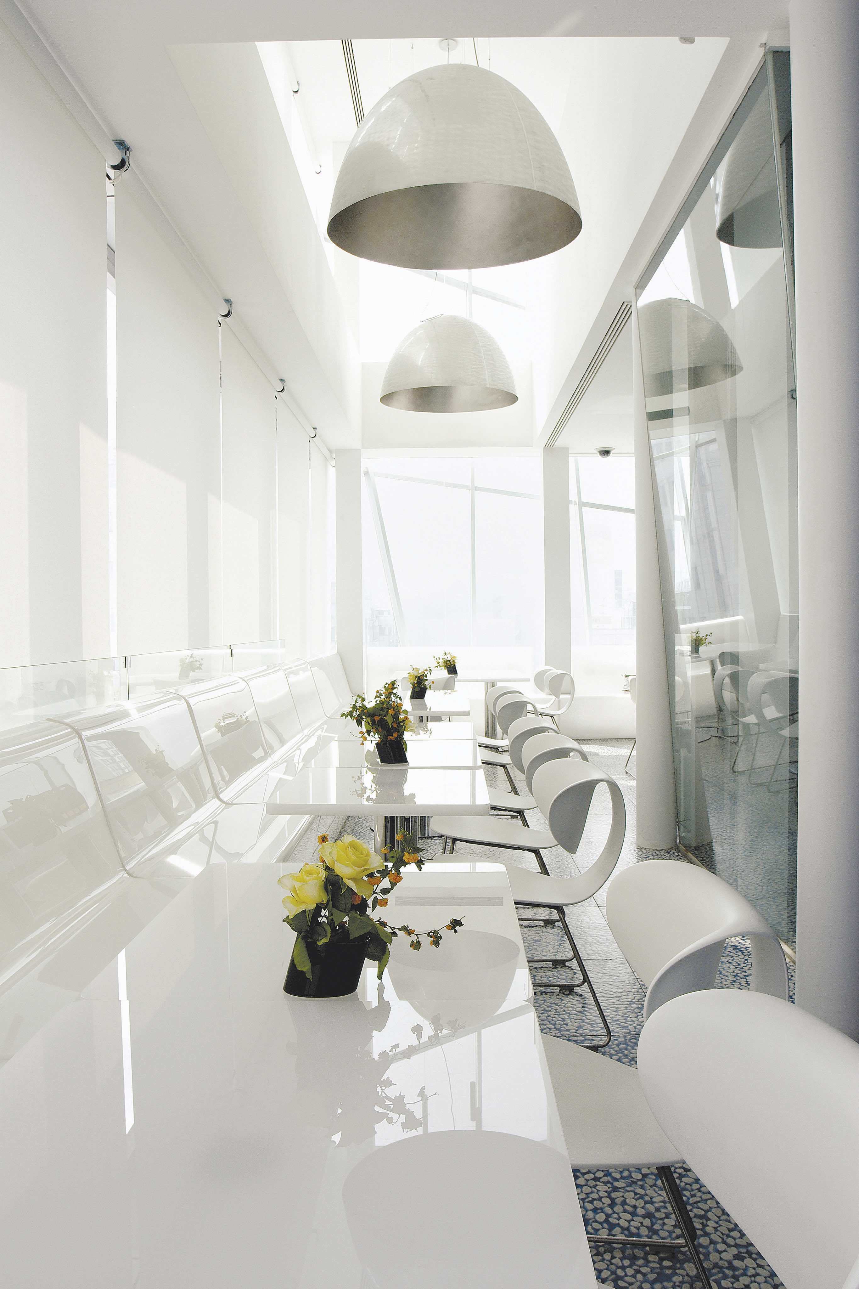 Hanex Solid Surfaces Restaurant Seating and Tables | Hyundai L&C USA