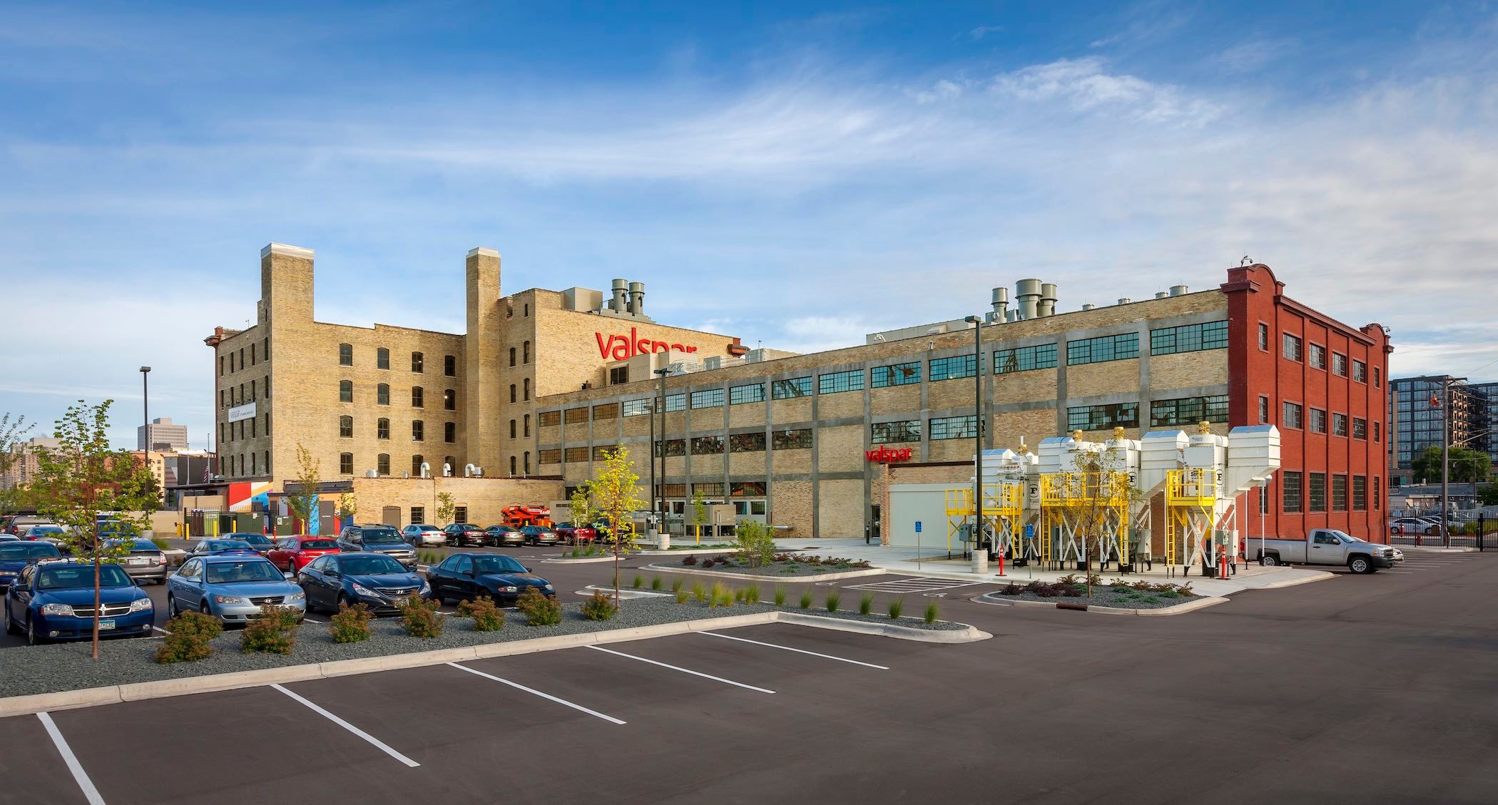 HCM Architects Valspar Facility Exterior Minneapolis Minnesota Hagen ...