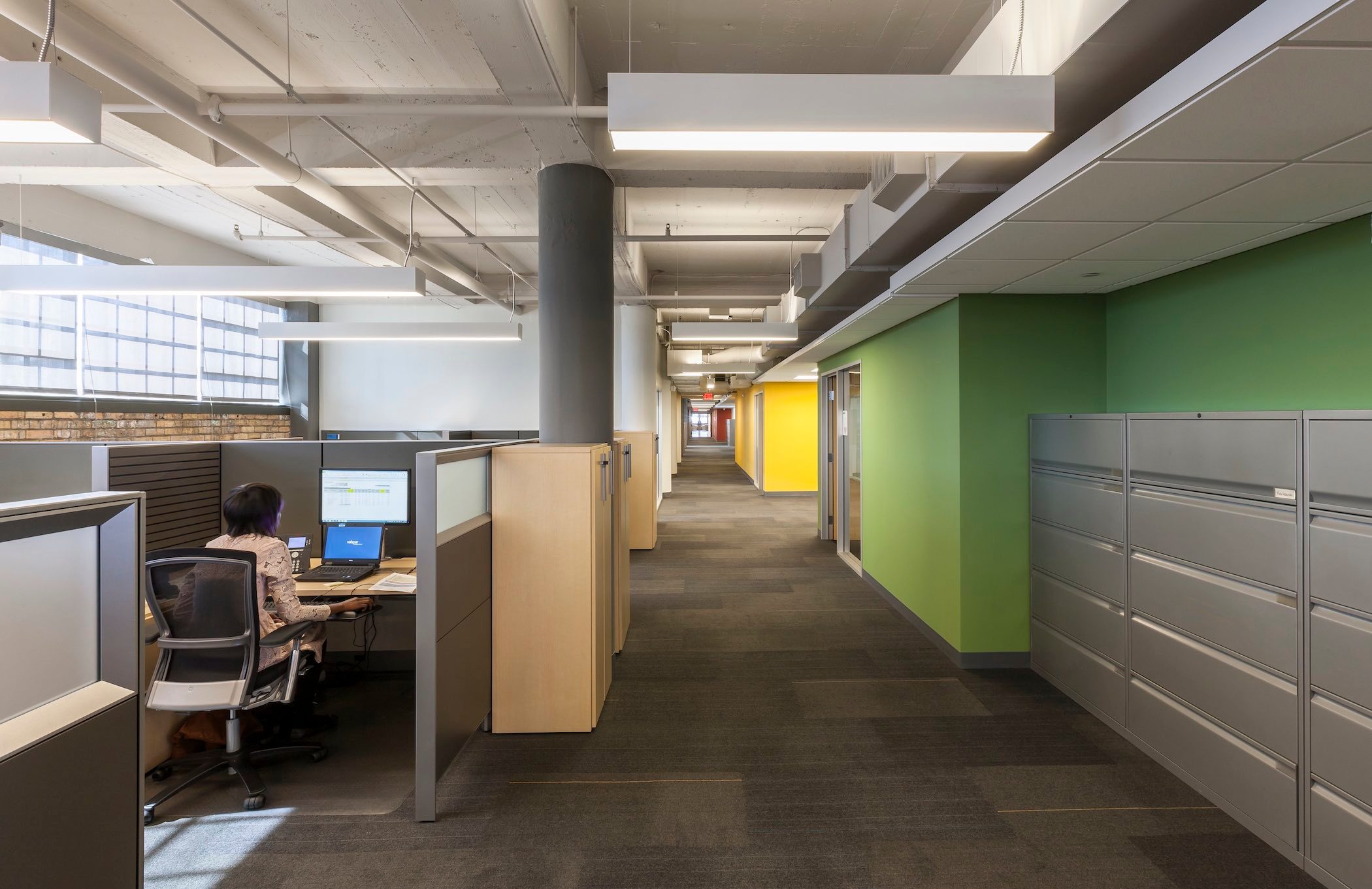 HCM Architects Valspar Facility Interior Open Office Space Corridor ...