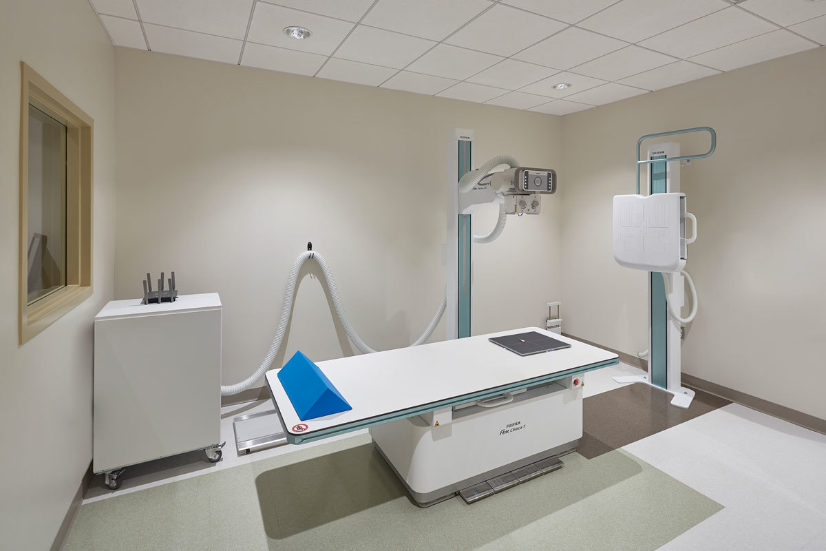 HE Williams 6AR Wakemed Procedure Room Design | H.E. Williams, Inc.
