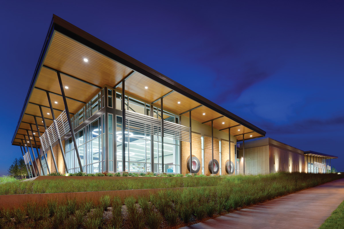 HE Williams 8DR Joplin Public Library Exterior | H.E. Williams, Inc.