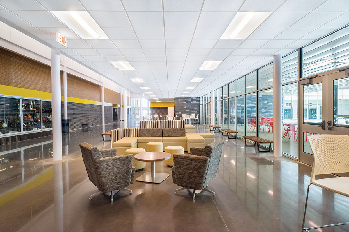 HE Williams LT Neosho Jr High Sitting Area | H.E. Williams, Inc.