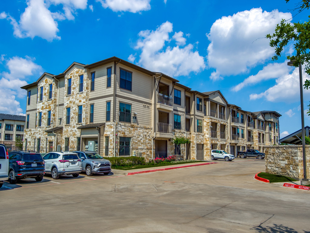 Hensley Lamkin Rachel ARIUM Spring Plaza Exterior Architecture 4 ...