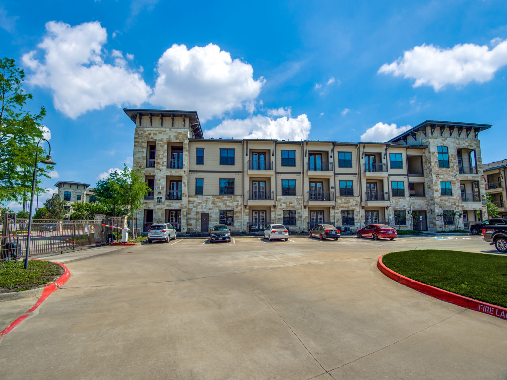 Hensley Lamkin Rachel ARIUM Spring Plaza Exterior Architecture 5 ...