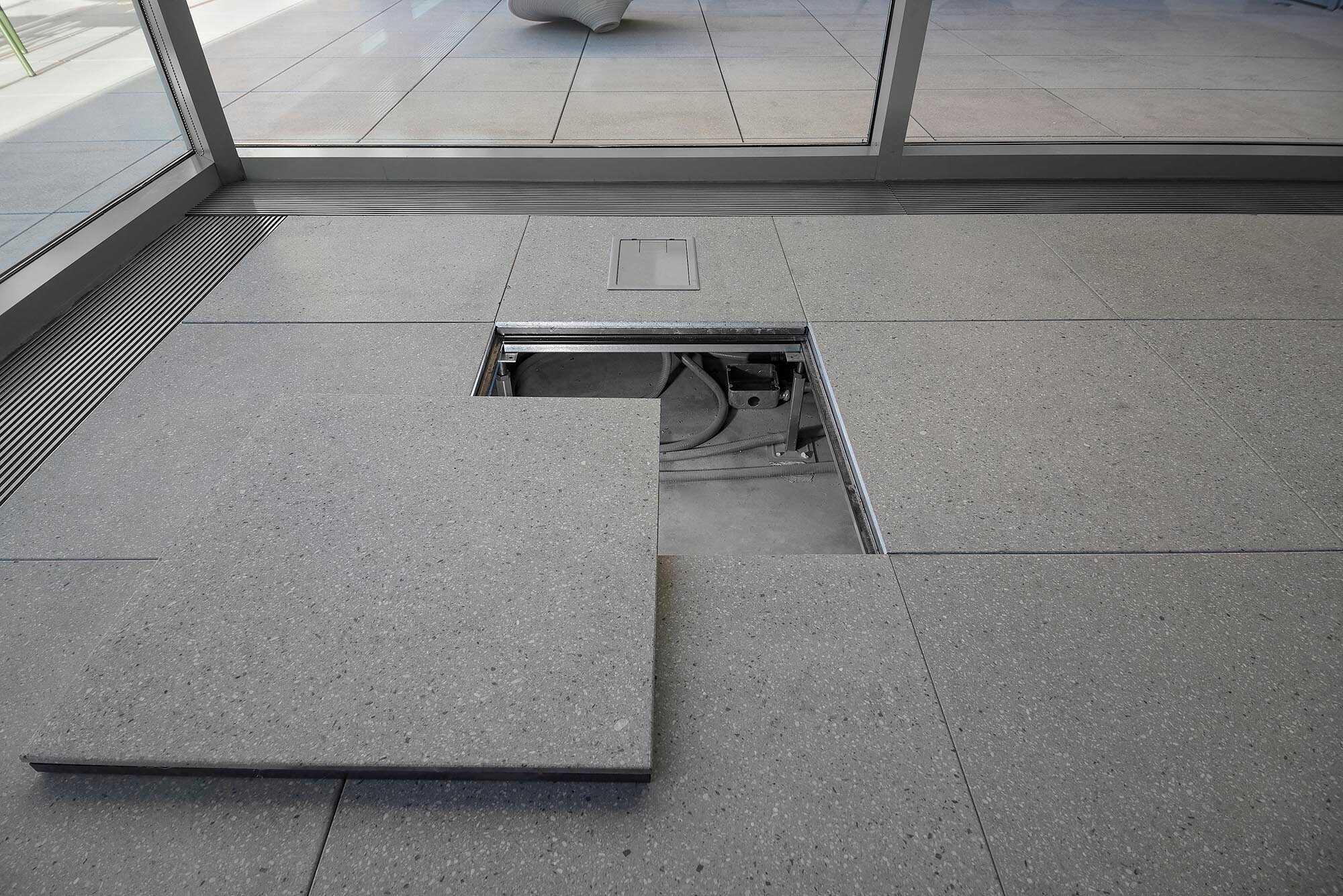 Herman Miller Raised Floors with Underfloor Service Distribution | Tate ...