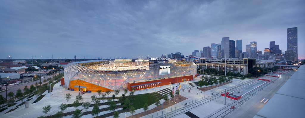Houston Dynamo Stadium Exterior Design | NanaWall