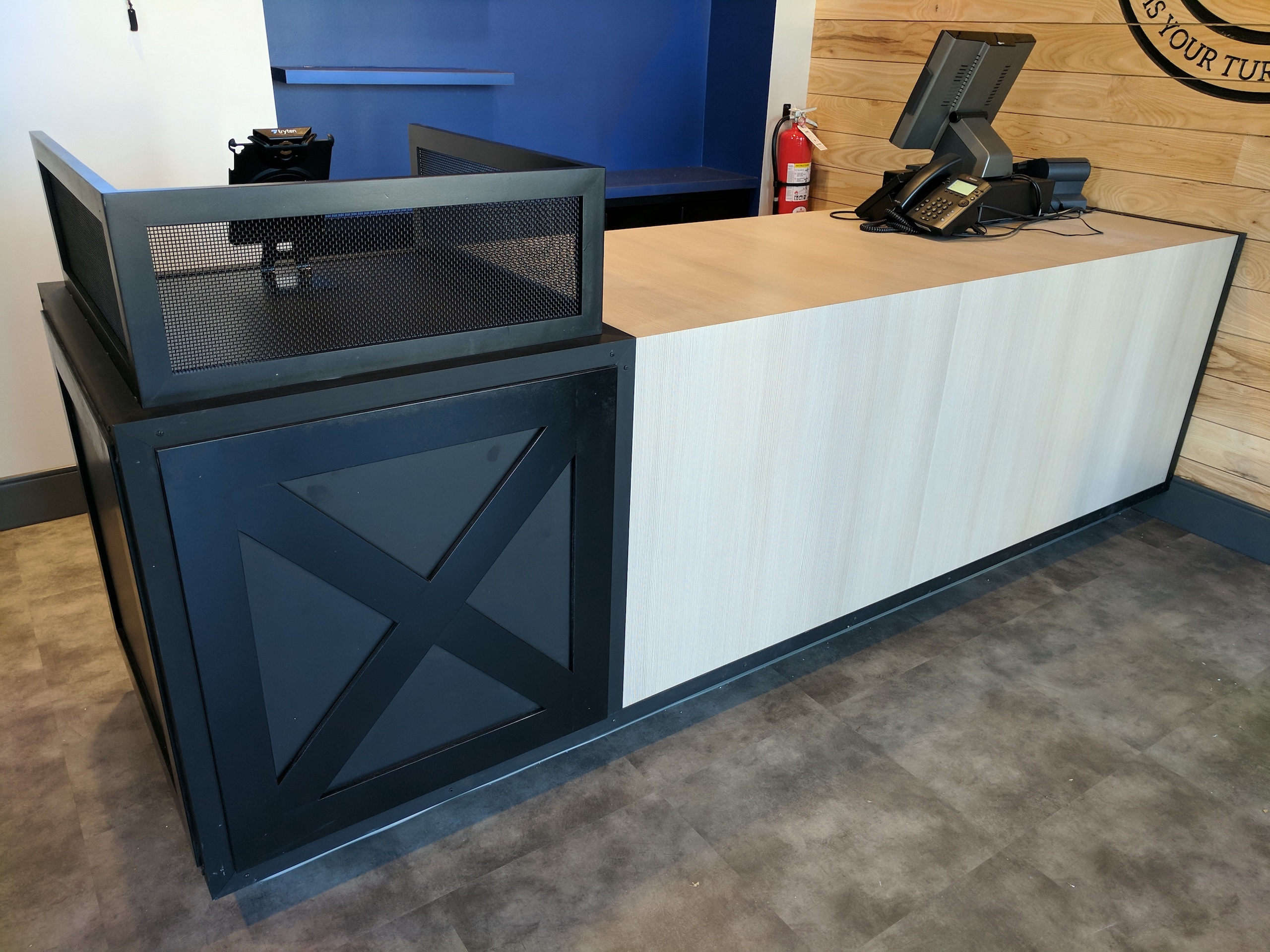 i2 Design Arooga's Grille House and Sports Bar | i2i Design