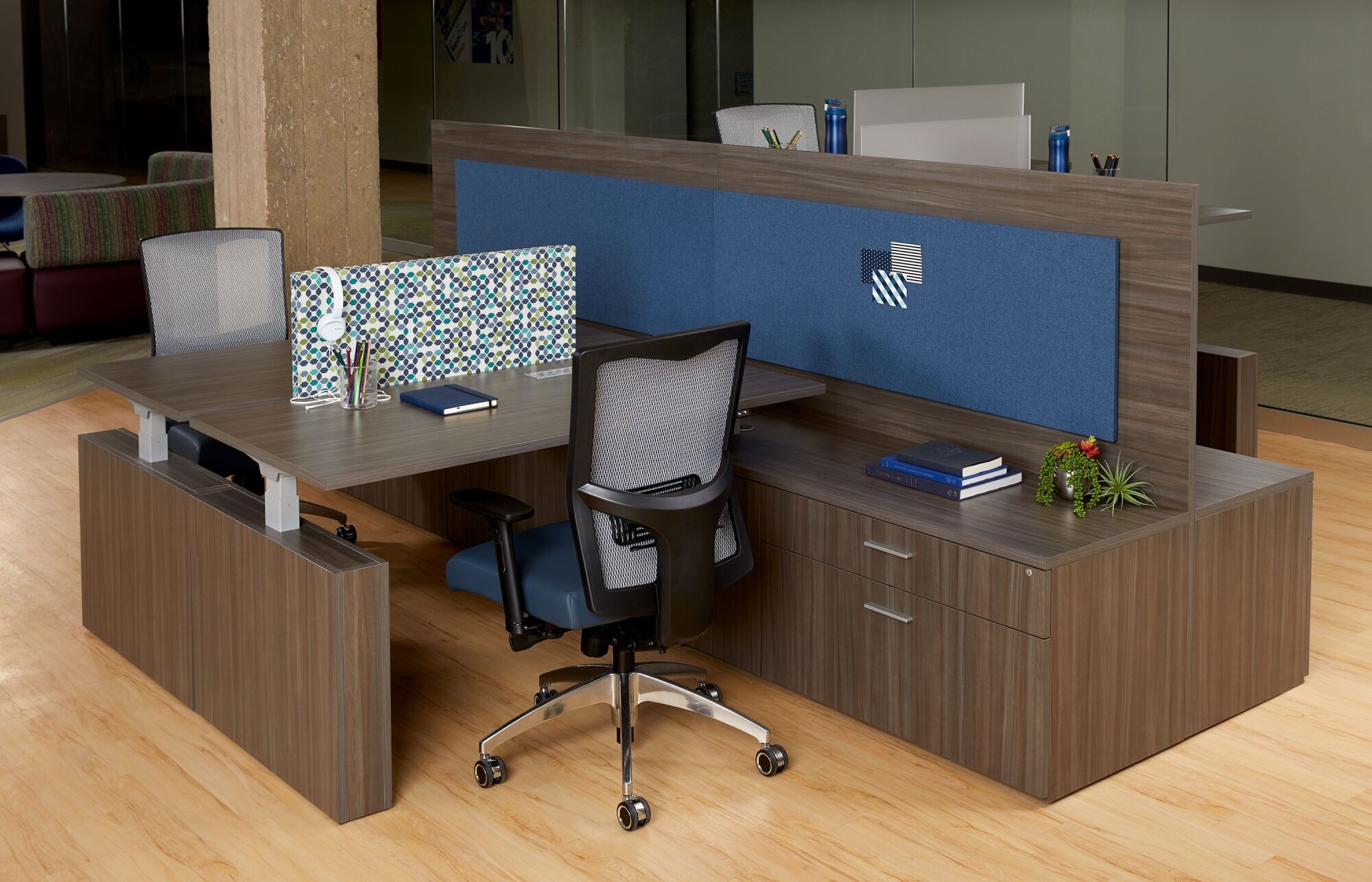 Indiana Furniture Neocon 2019 Shared Desk Space canvas-gesso height ...