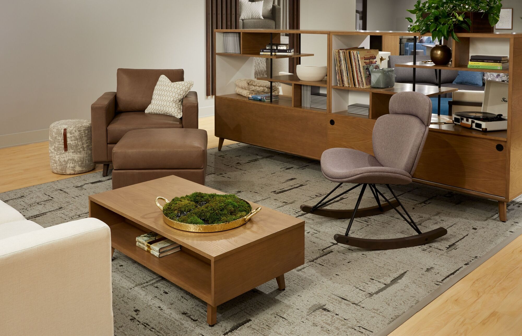 Indiana Furniture Neocon Chicago 2022 Office Lounge Space iconic plush ...