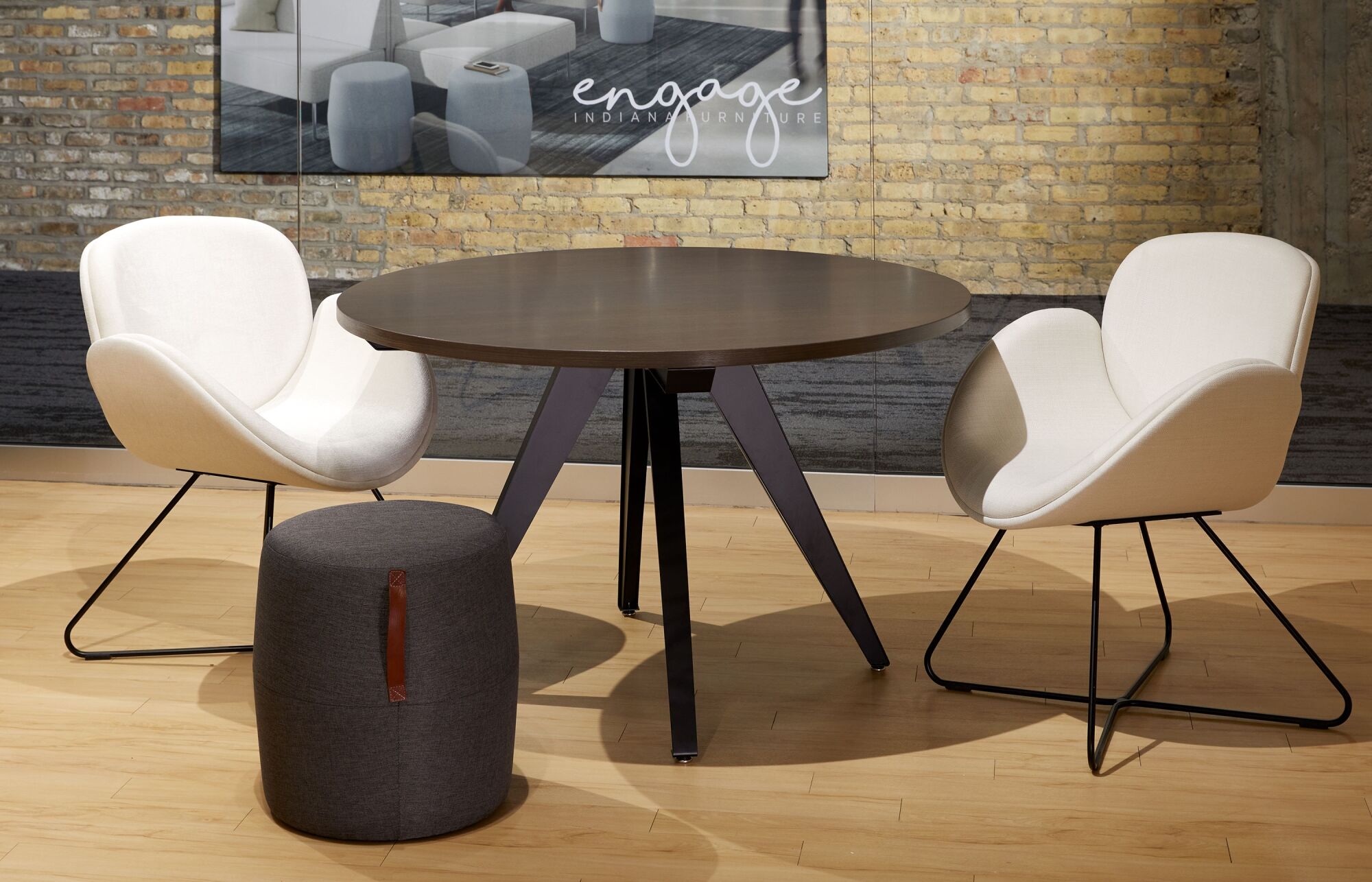 Indiana Furniture Neocon Chicago 2022 Office Workspace spirit strut ...