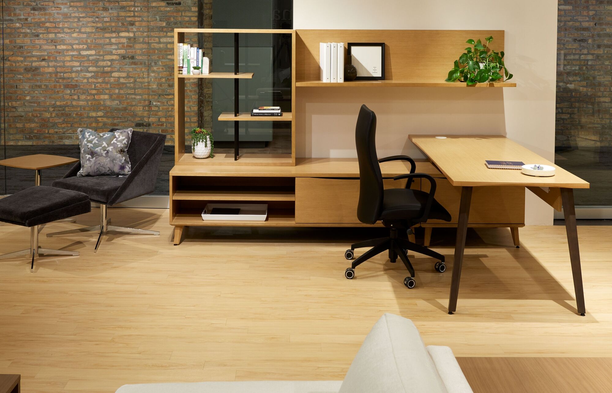 Indiana Furniture Neocon Chicago 2022 Private Office iconic rockstar ...