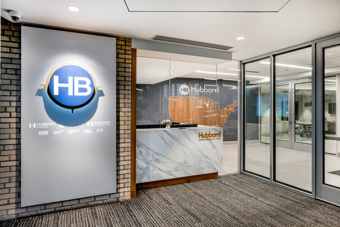 Hubbard Broadcasting Lobby | InUnison Design, Inc.