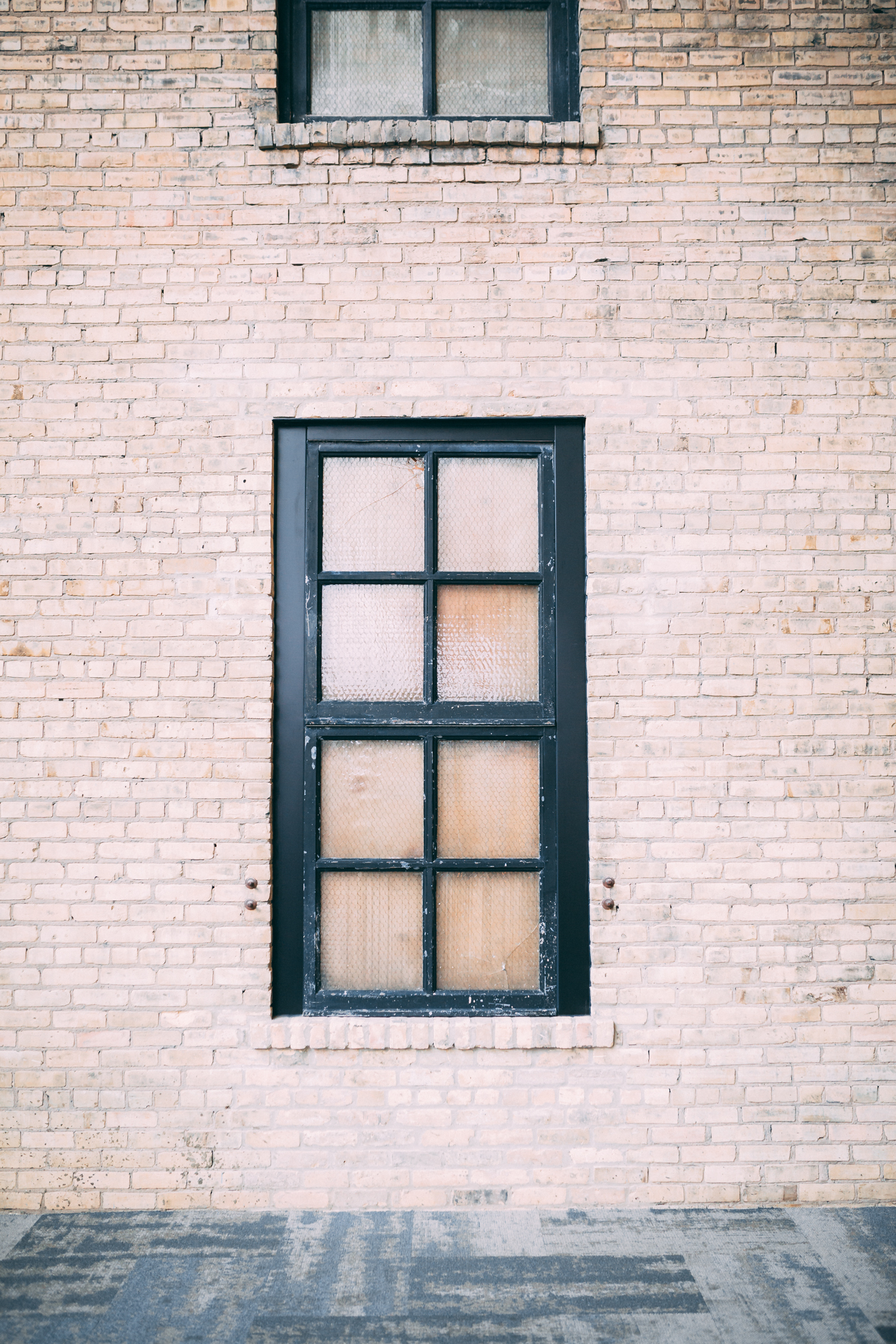 inunison design international market square window and wall design ...