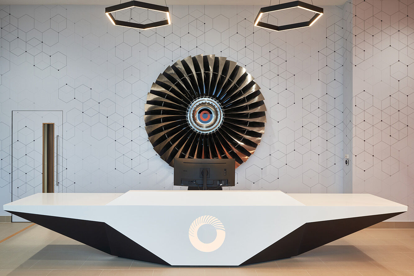 Isomi Farsound Aviation Reception Desk | Isomi
