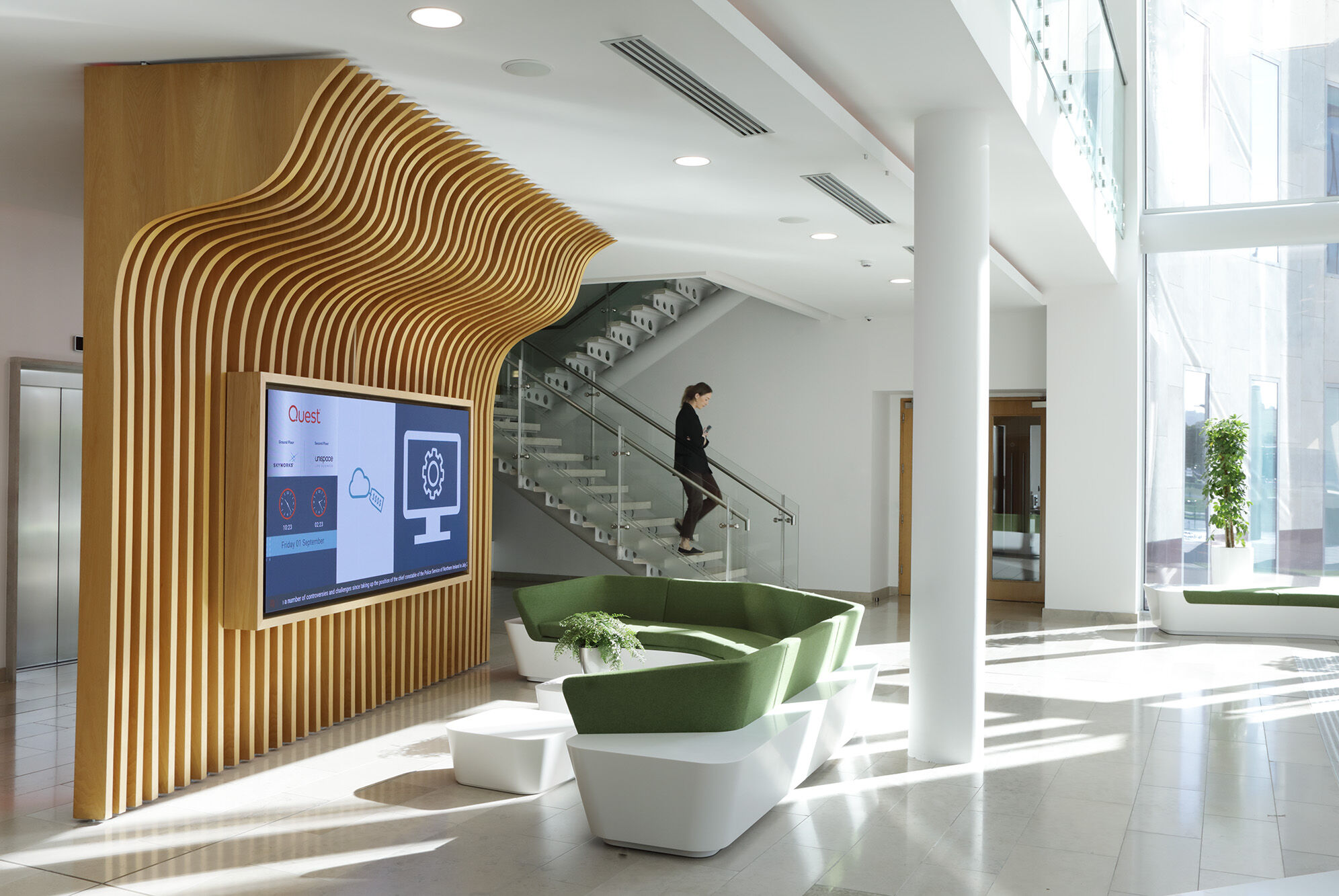Isomi Quest Lobby Waiting Area Seating | Isomi