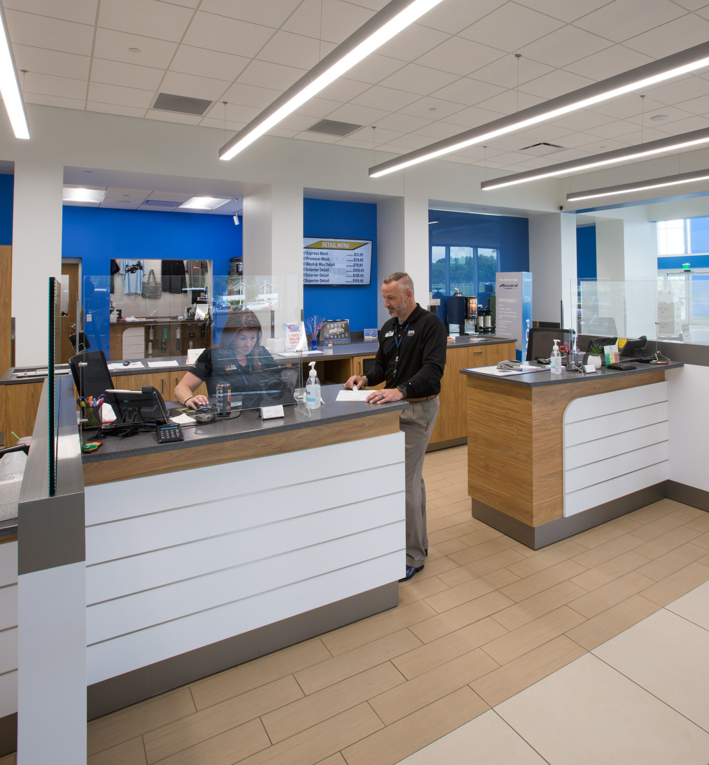 iSpace Environments Dahl Honda Car Dealership Interior Customer Service ...