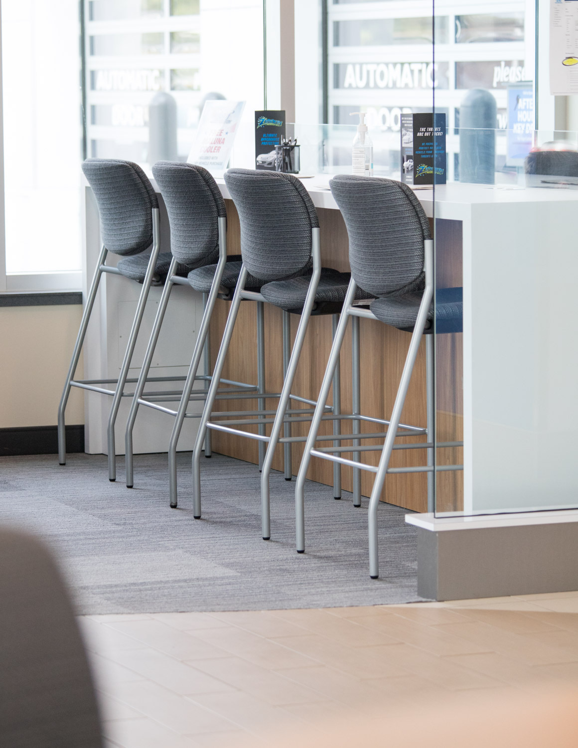 iSpace Environments Dahl Honda Car Dealership Interior Customer Waiting ...