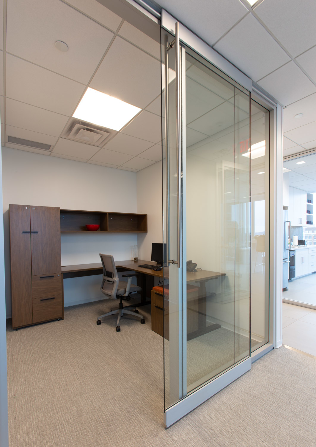 iSpace Environments Gislason Hunter Mankato Private Office Enclosure ...