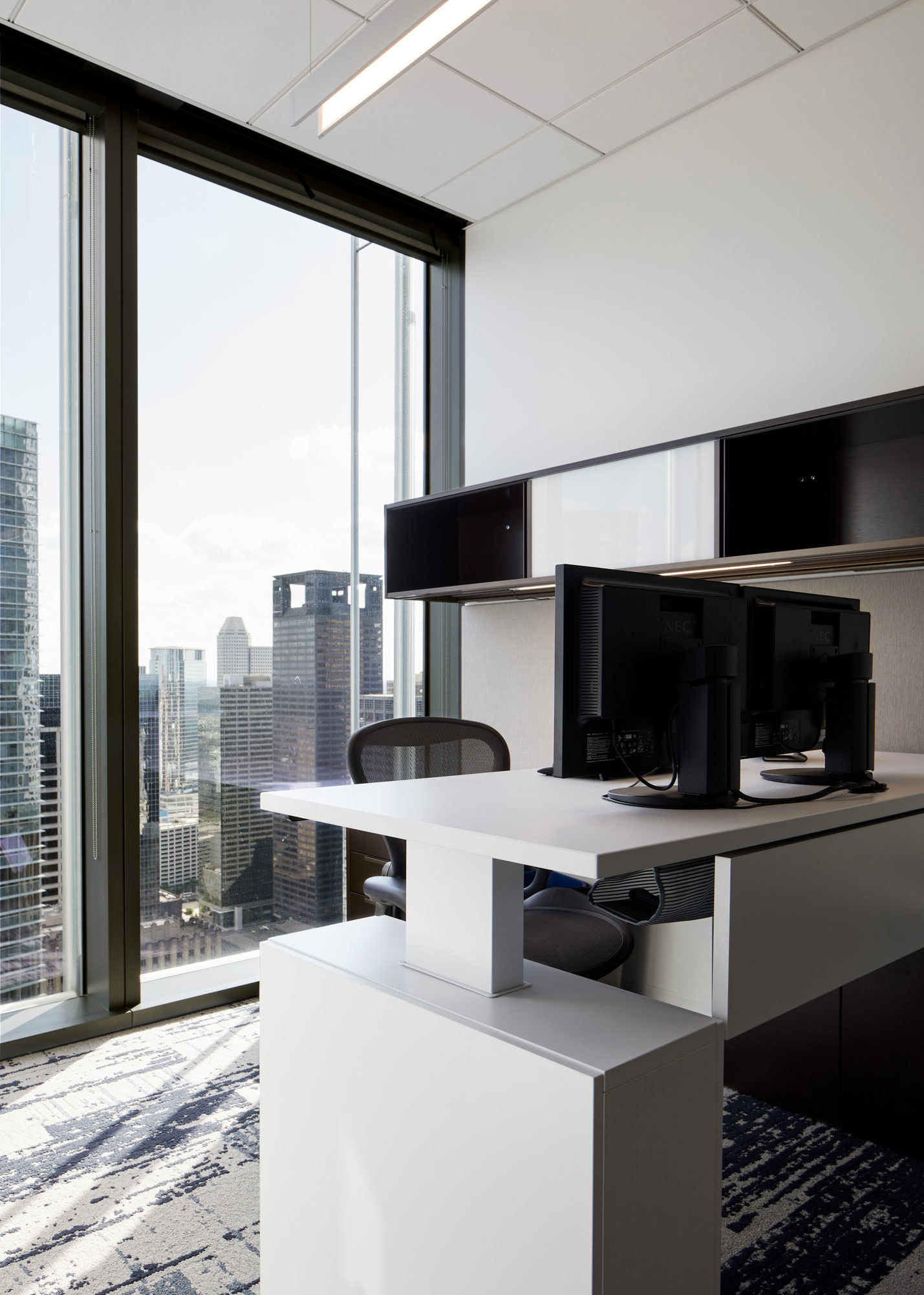 iSpace Environments Piper Jaffray Private Office Workplace With ...